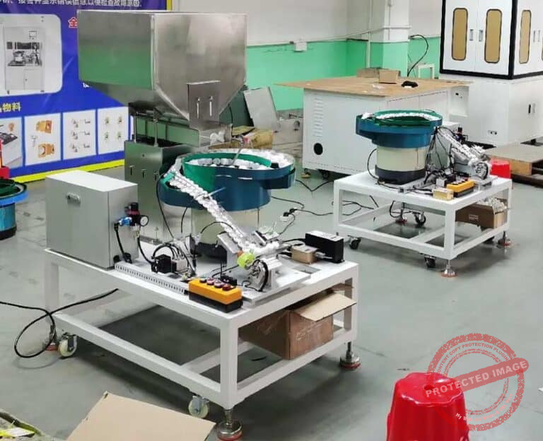 Automatic Plastic Flip Top Caps Lid Closing Assembling Machine | Powder ...